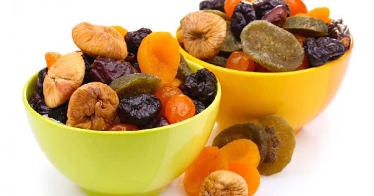 Fructe uscate - pere, papaya, piersici - ideale in loc de bomboane ...